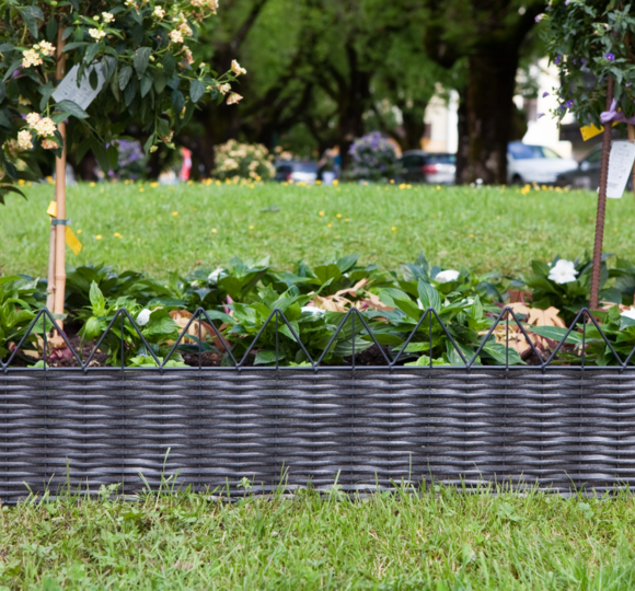 Border edging type 13 angular PVC rattan | Windhager Home & Garden